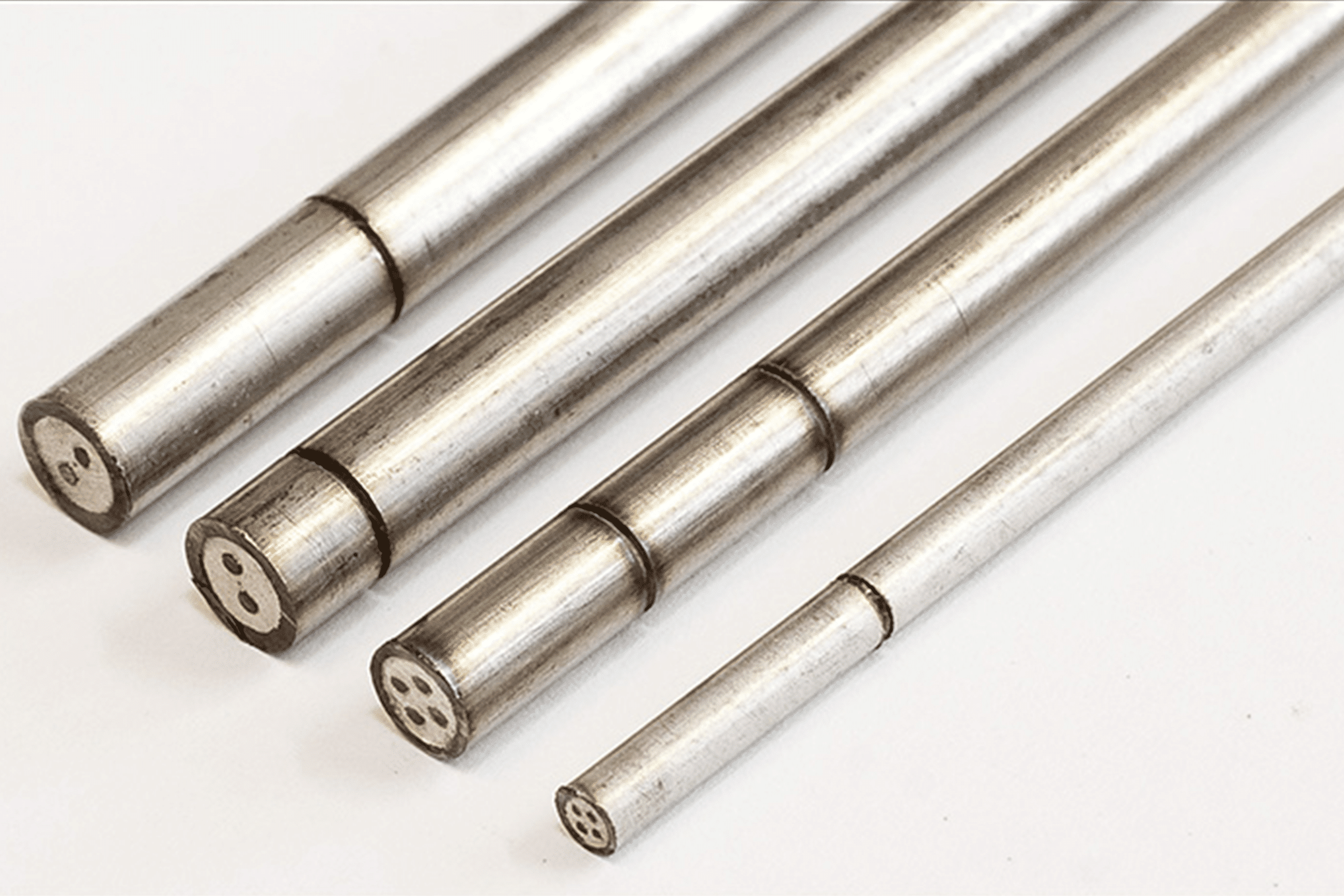 Automatic MI cable stripping and processing